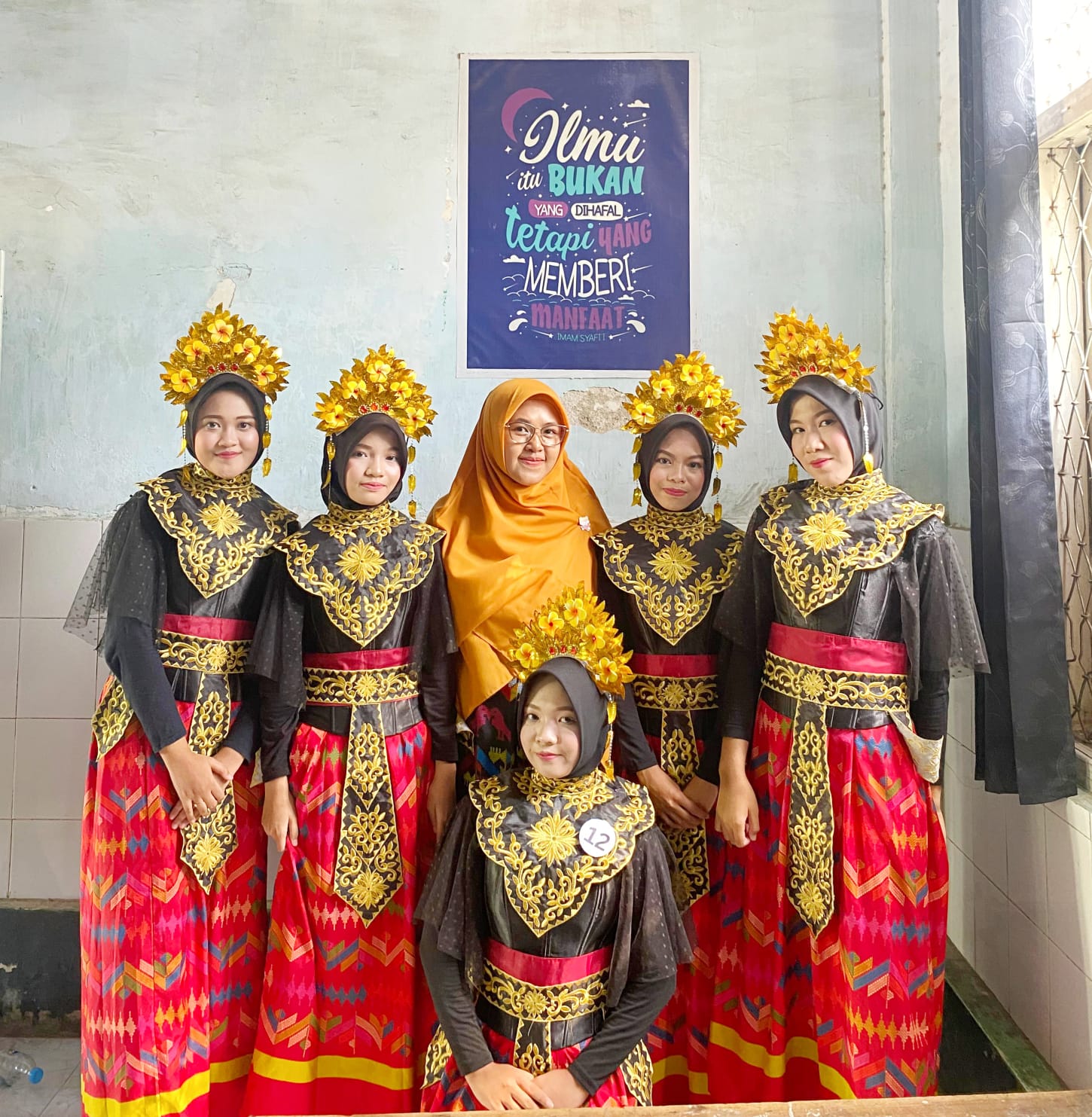 Viral: Budaya Bima sebagai Pendidikan Karakter Era Modernisasi Oleh ...